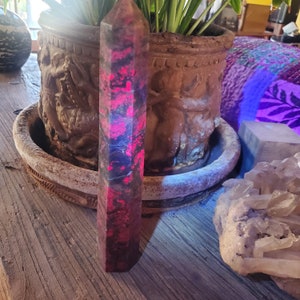 UV Gemmy Pink Red Ruby in Kyanite Crystal Sphere Highly Uv-reactive ...