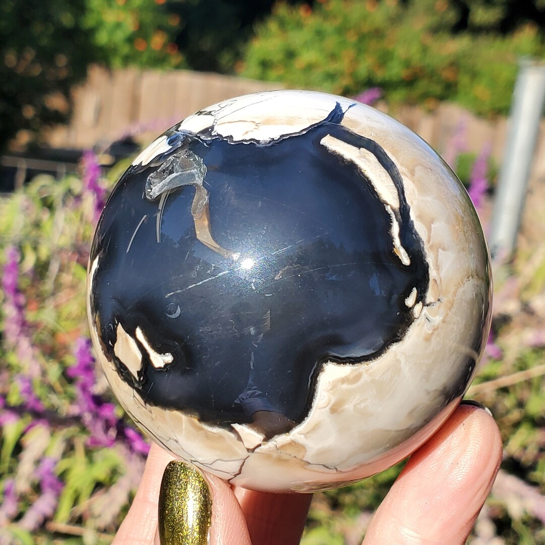Volcano Black Agate Beige Sakura Sphere A Grade 338 Grams 64mm UV ...