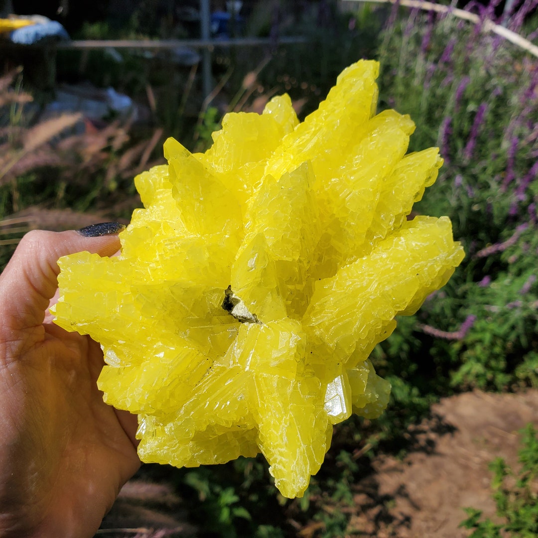 Sulfur Crystal Specimen Cluster 630 Grams 1lbs 7oz - Etsy