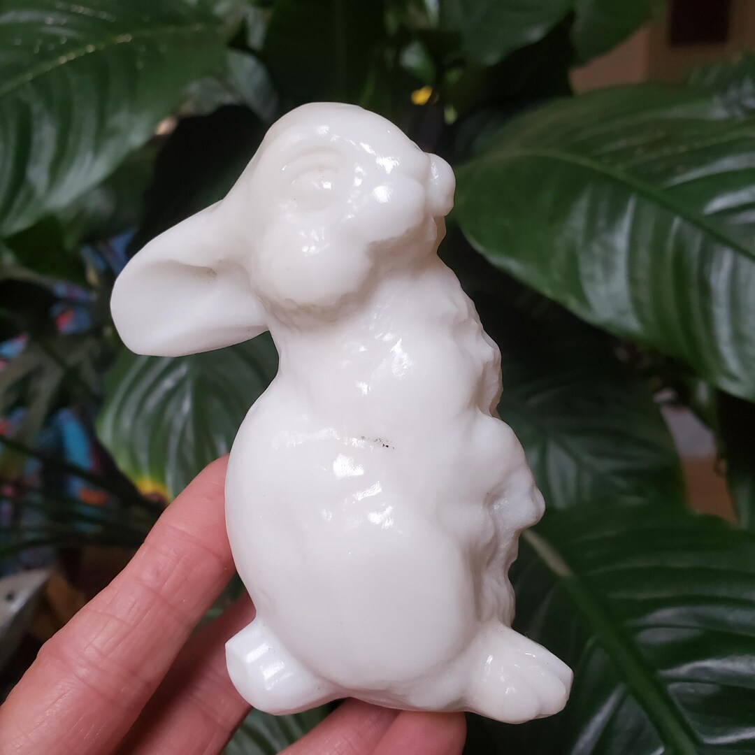 White Jade Bunny Rabbit Sitting up Hand Carved 286 Grams - Etsy