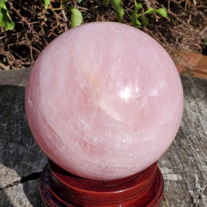 10lbs Gemmy Rose Quartz Dark Pink Crystal Sphere 4780 Grams 151mm 10lbs ...