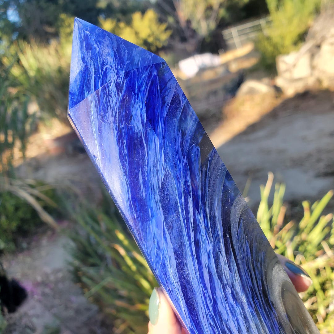 Quartz Smelting Royal Blue Stripes Crystal Tower | 538 Grams | 1lbs 3oz ...
