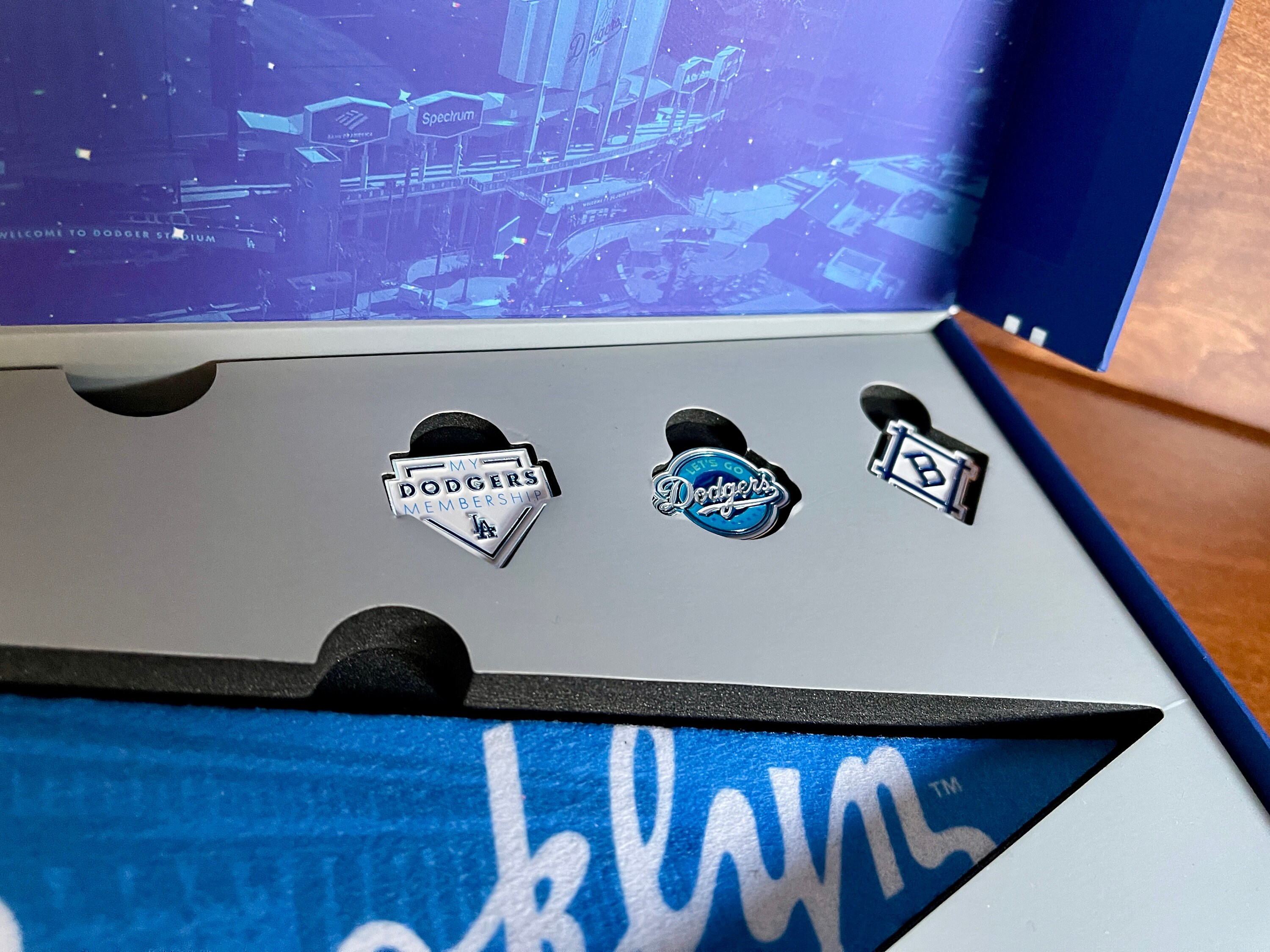 Dodgers Pin and Pennant Set 2023 - Etsy