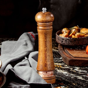 Personalised Wooden Salt Shaker and Pepper Display Grinder Base Set ...