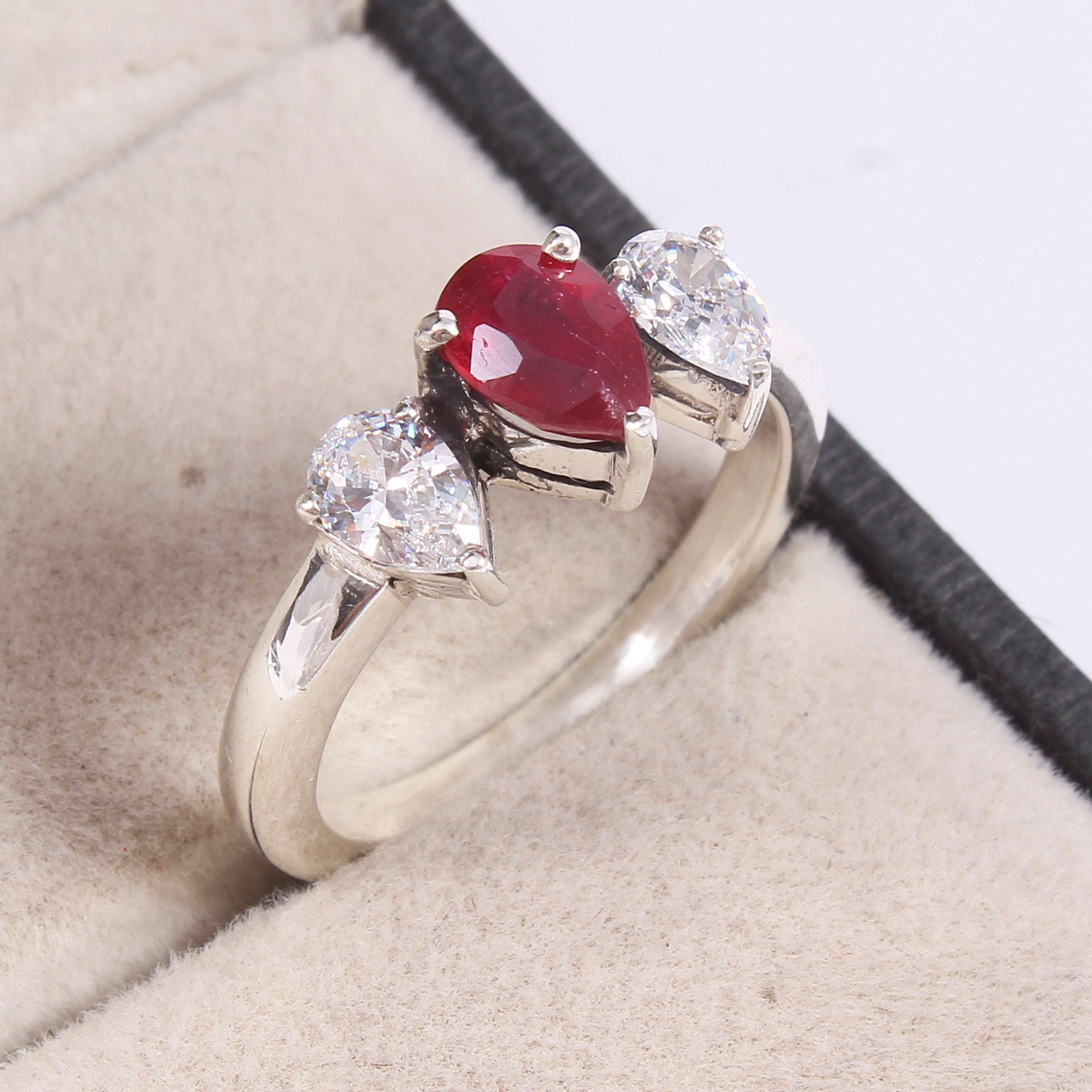 Anillo de rubí natural Rubí cortado en pera Anillo de | Etsy