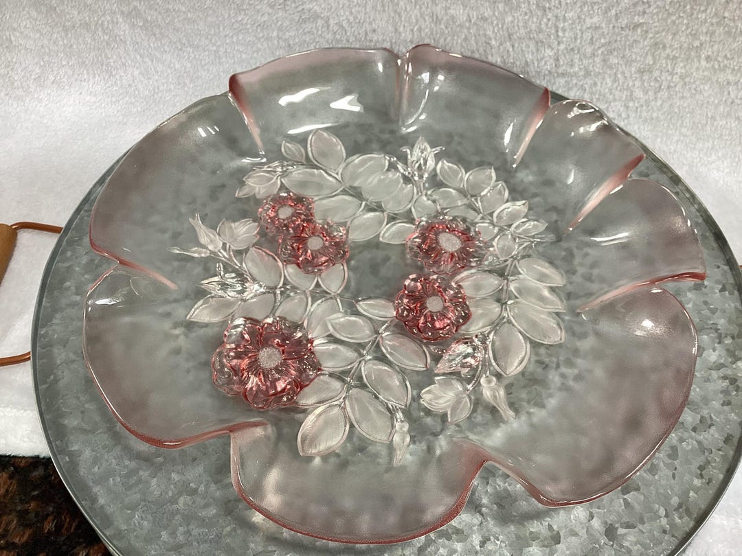 Vintage, Mikasa Pink, Frosted, Ruffled Edge Platter/dish. Walther ... Vintage, Mikasa Pink, Frosted, Ruffled Edge Platter/dish. Walther ...