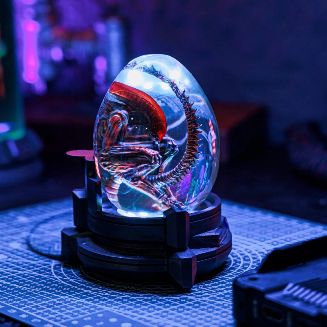 Alien Xenomorph Resin Egg Lamp LED Sci-fi Night Light Handmade Horror ...