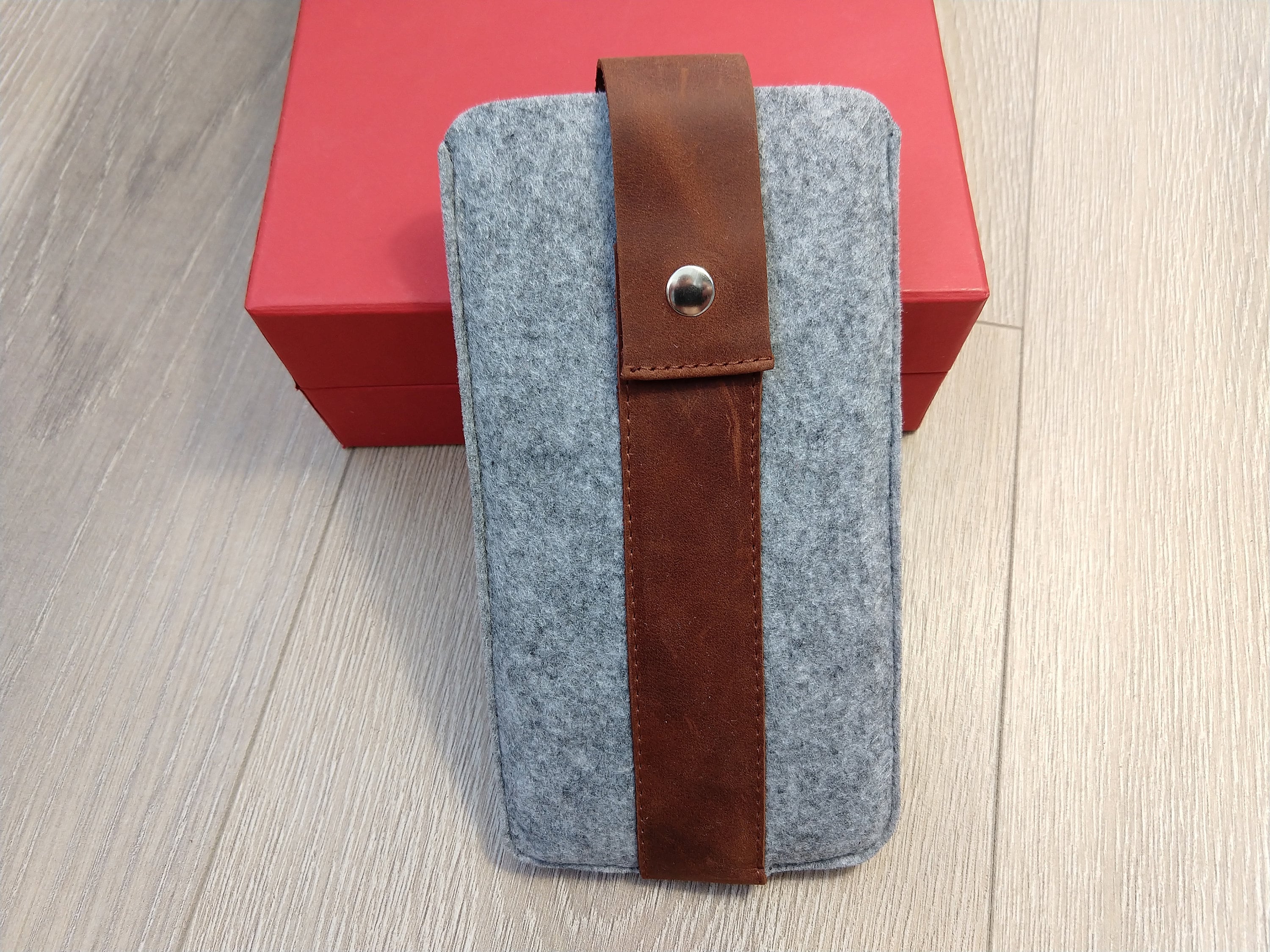 Felt phone case Felt phone case with leather insert Felt | Etsy