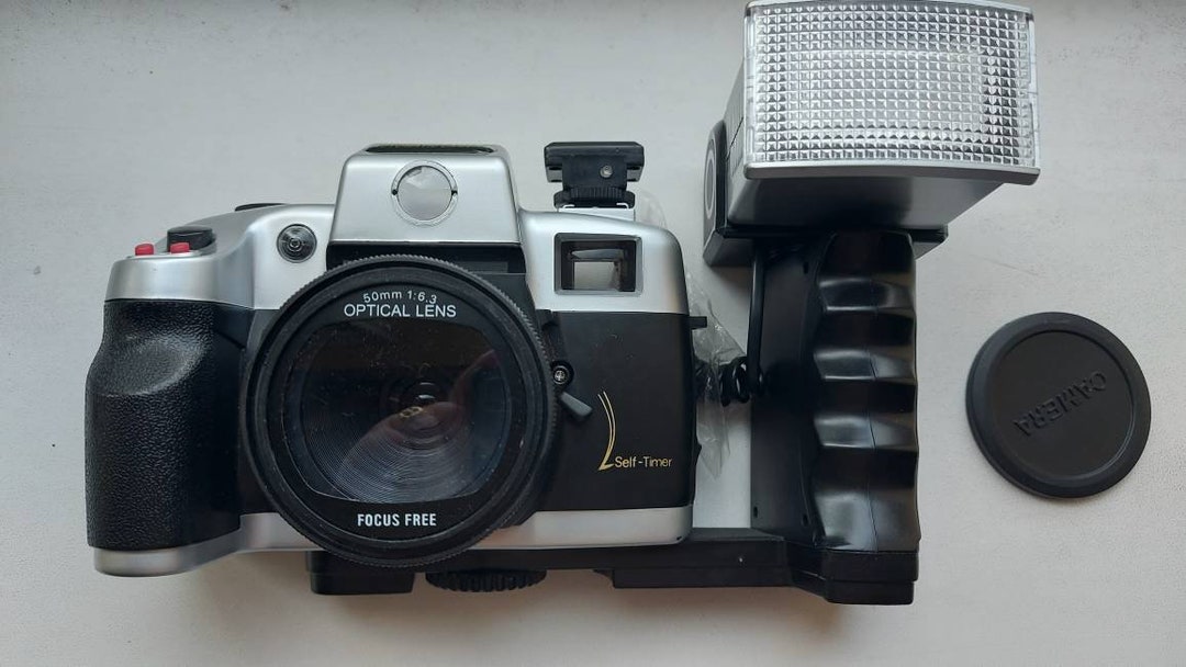 Vintage Automatic Camera 35mm With Removable Flash and SELF-TIMER ...