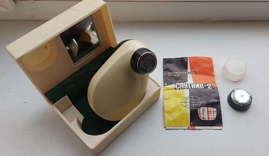 Soviet Vintage Mechanical Razor shaver sputnik-2 With Manual Winding in ...