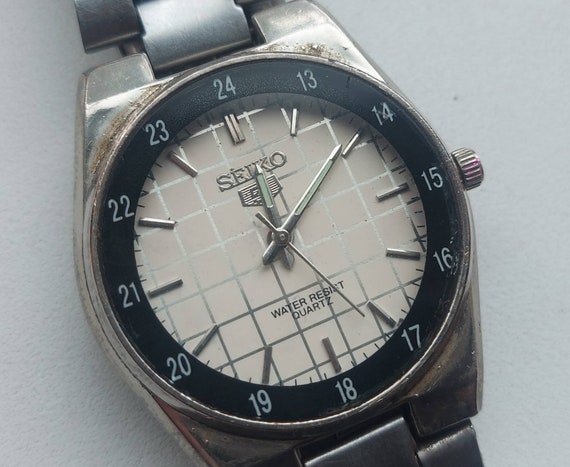 Vintage wristwatch Seiko 5 "Cages" quartz - Gem