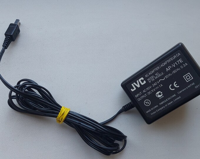 Rare Adapter/charger JVC Ap-v17e 11v 1A Original JVC Everio/handycam - Etsy
