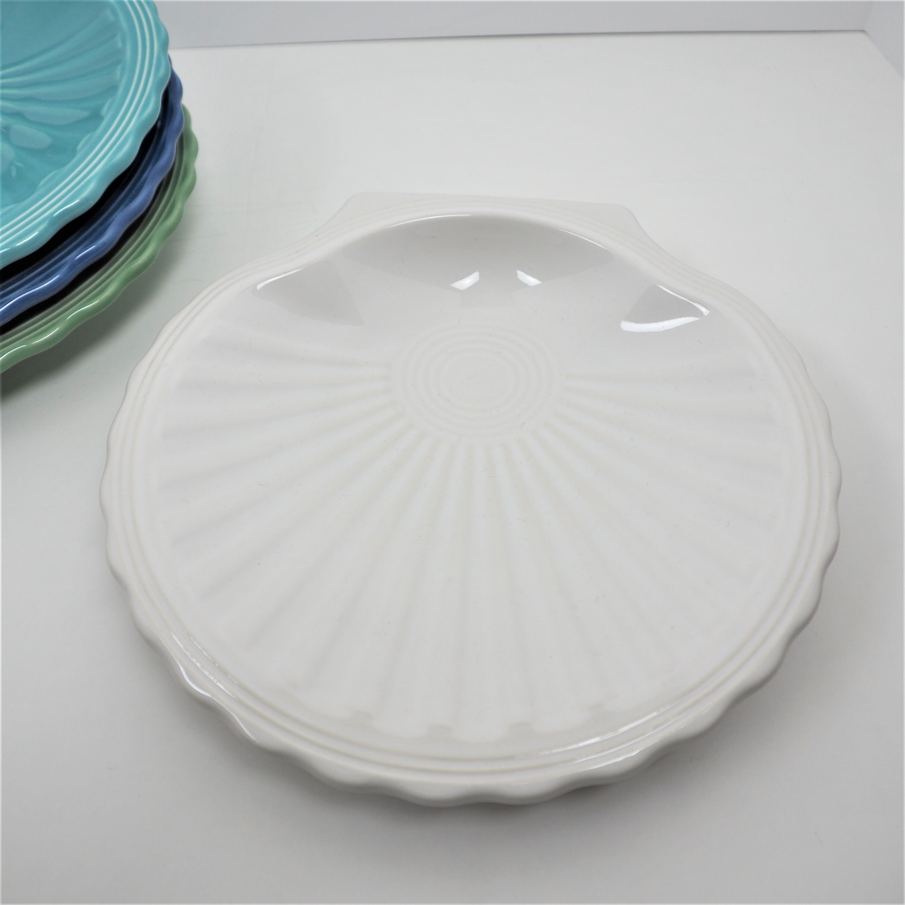 Fiestaware Shell Plate - Pick Your Color - Turquoise or White - Etsy