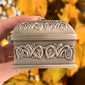 Vintage Irish Jewelry Box - Etsy