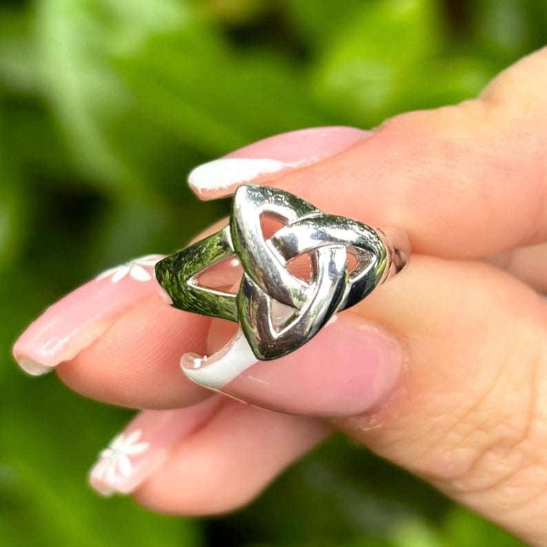 Sterling Silver Trinity Knot Ring | Irish Ring | Celtic Ring - Etsy