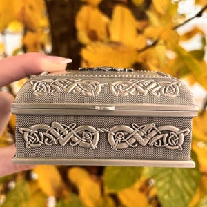 Vintage Irish Jewelry Box - Etsy