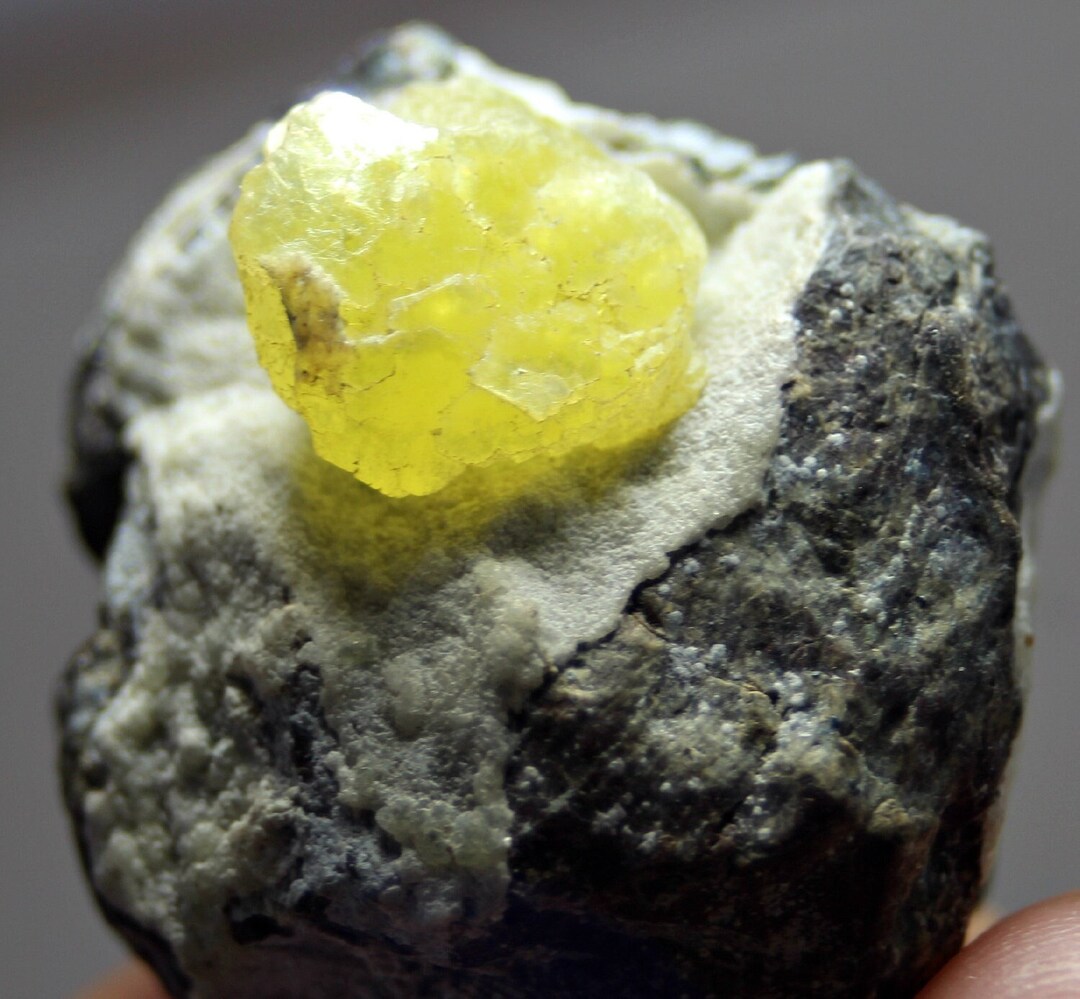 Bright Yellow Bubble Crystal Brucite on Schist Crystal Specimen Unique ...