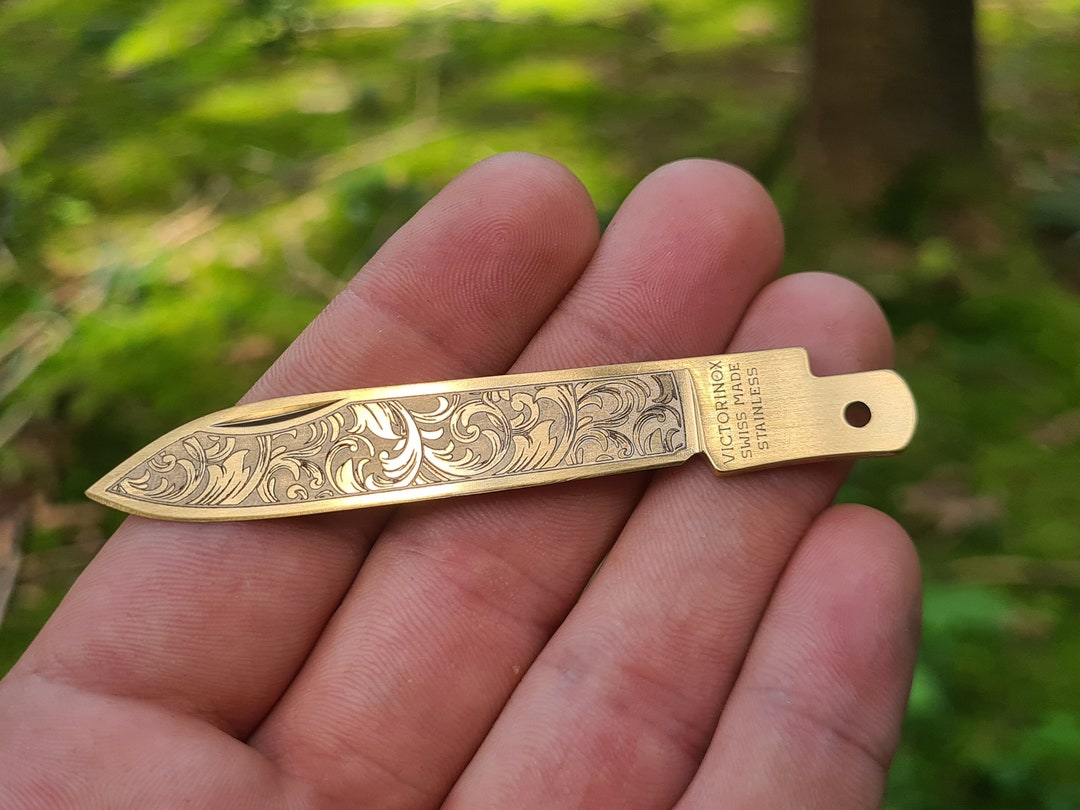 Blade Laser Engraved and With 23.8c 999 Fine Gold Gold Plated for Swiss ...