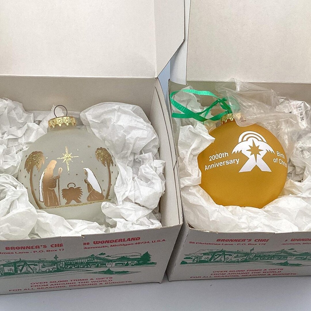 Bronner's Christmas Wonderland Set of 2 Handmade Glass Ornaments in Box ...