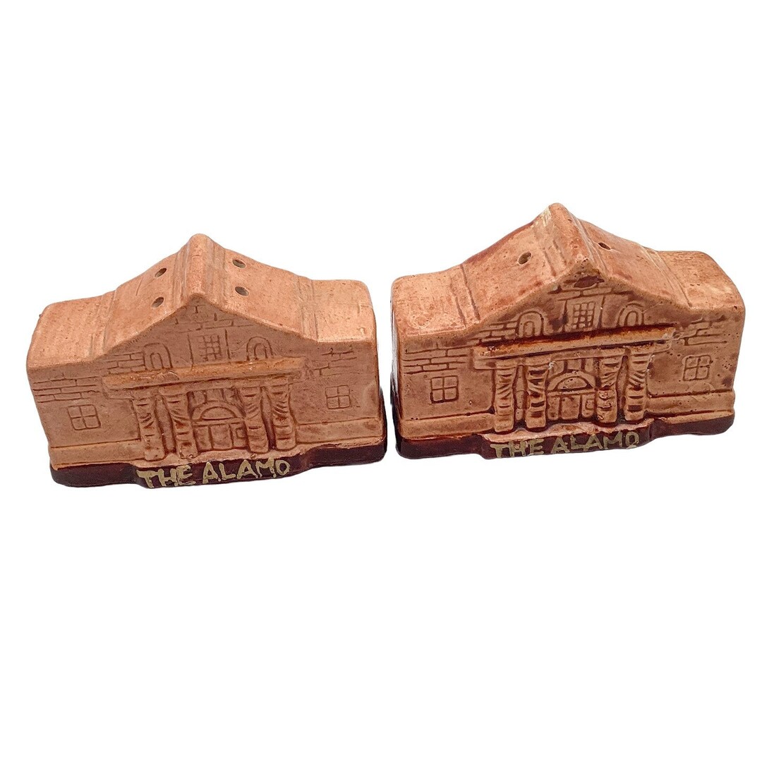 Vintage Salt & Pepper Shakers: THE ALAMO San Antonio Texas Ceramic Set ...