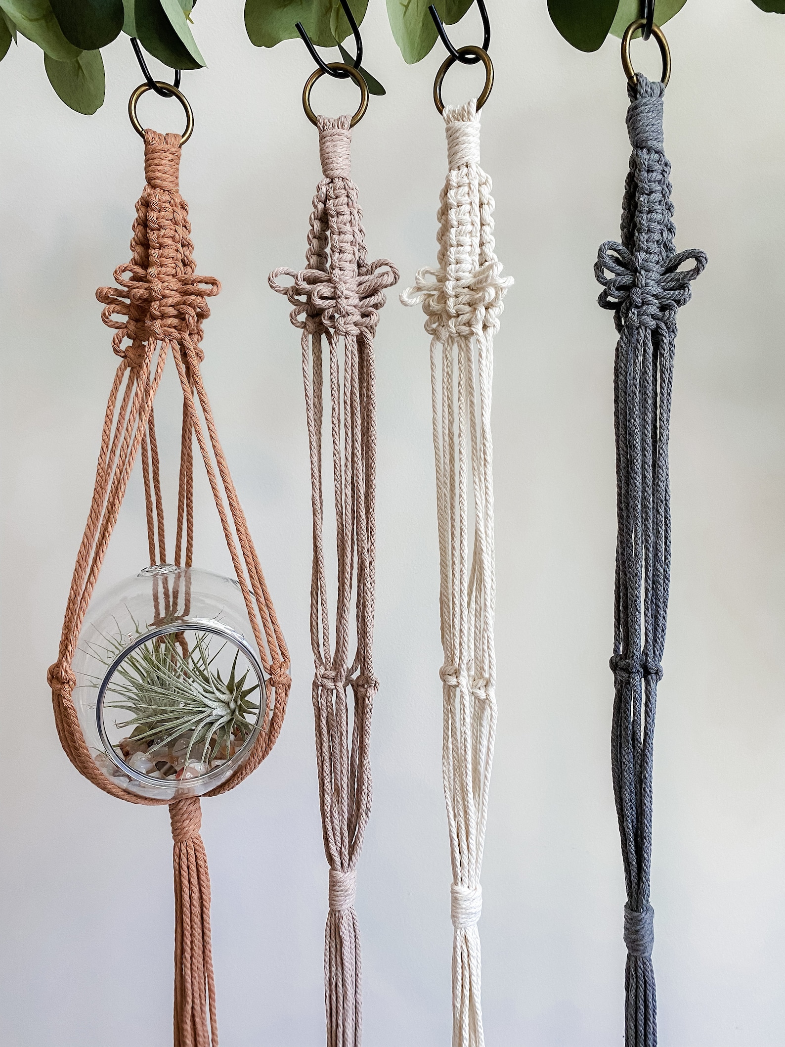 Macrame Terrarium Plant Hanger With Optional Terrarium Globe Included ...