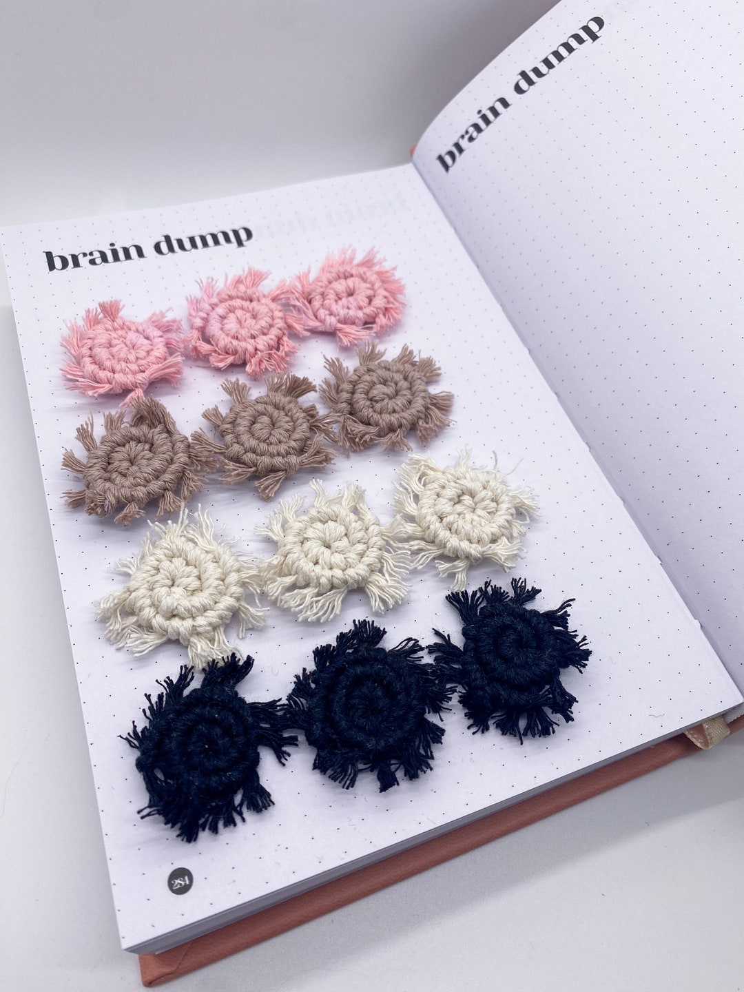 Macramé Magnets / Set of 3 Macrame Mini Spiral Fringe Magnets - Etsy