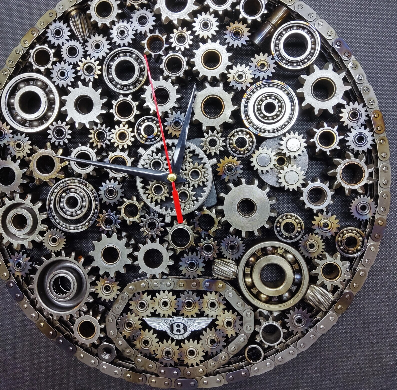 Bentley Theme Automotive Art Handmade Emblem Wall Clock From Gears and ...