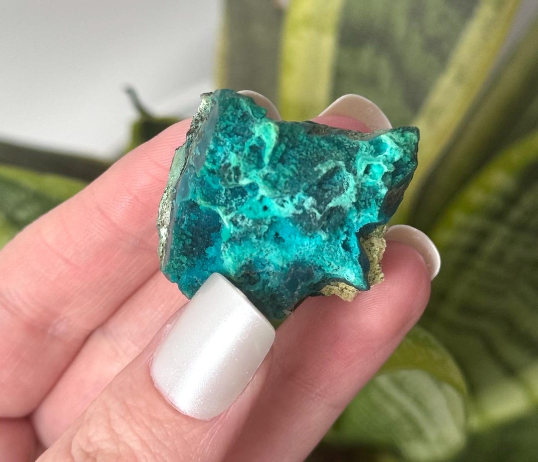 Beautiful Chrysocolla Specimen From Cunyari Mine in Peru | Cunyari Chrysocolla - Etsy