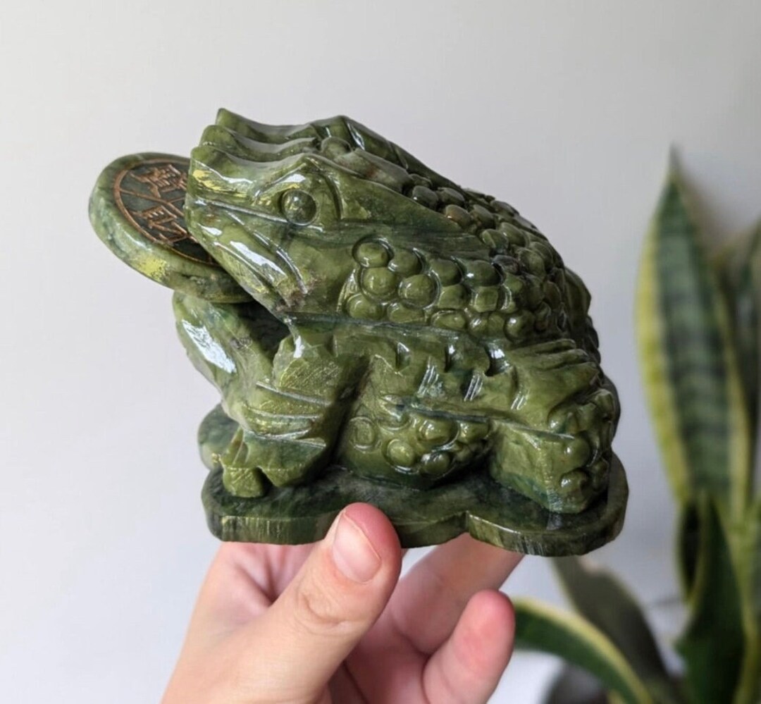 High Quality Green Jade Money Toad Carvings | Feng Shui Jin Chan Money ...