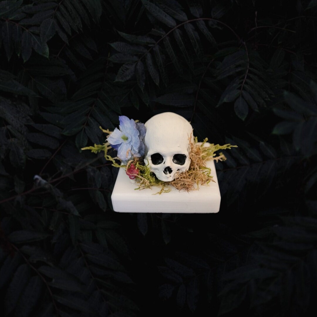 Skull Tile - Etsy