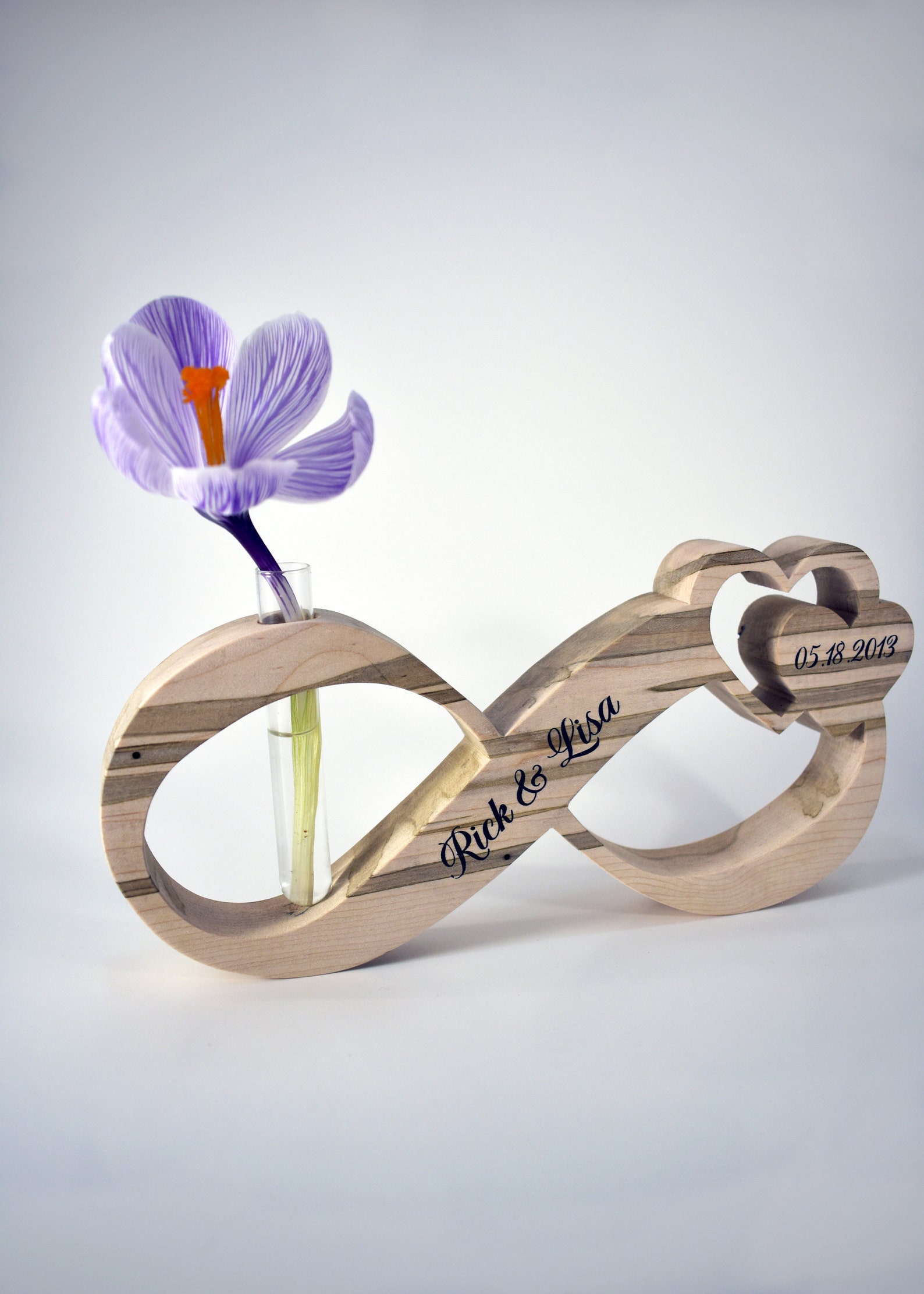 Infinity Heart Bud Vase Customizable With Names and Date | Etsy