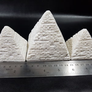 Ancient Egyptian Pyramids - Three Pyramid of Khafre & Great Pyramid of ...