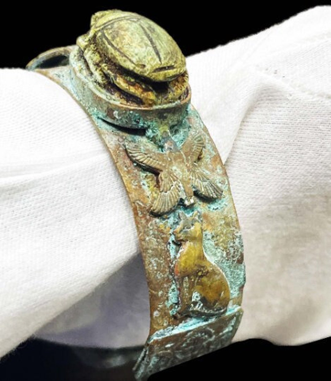 Marvelous Ancient Egyptian Bracelets With Prominent Details - Made in ...