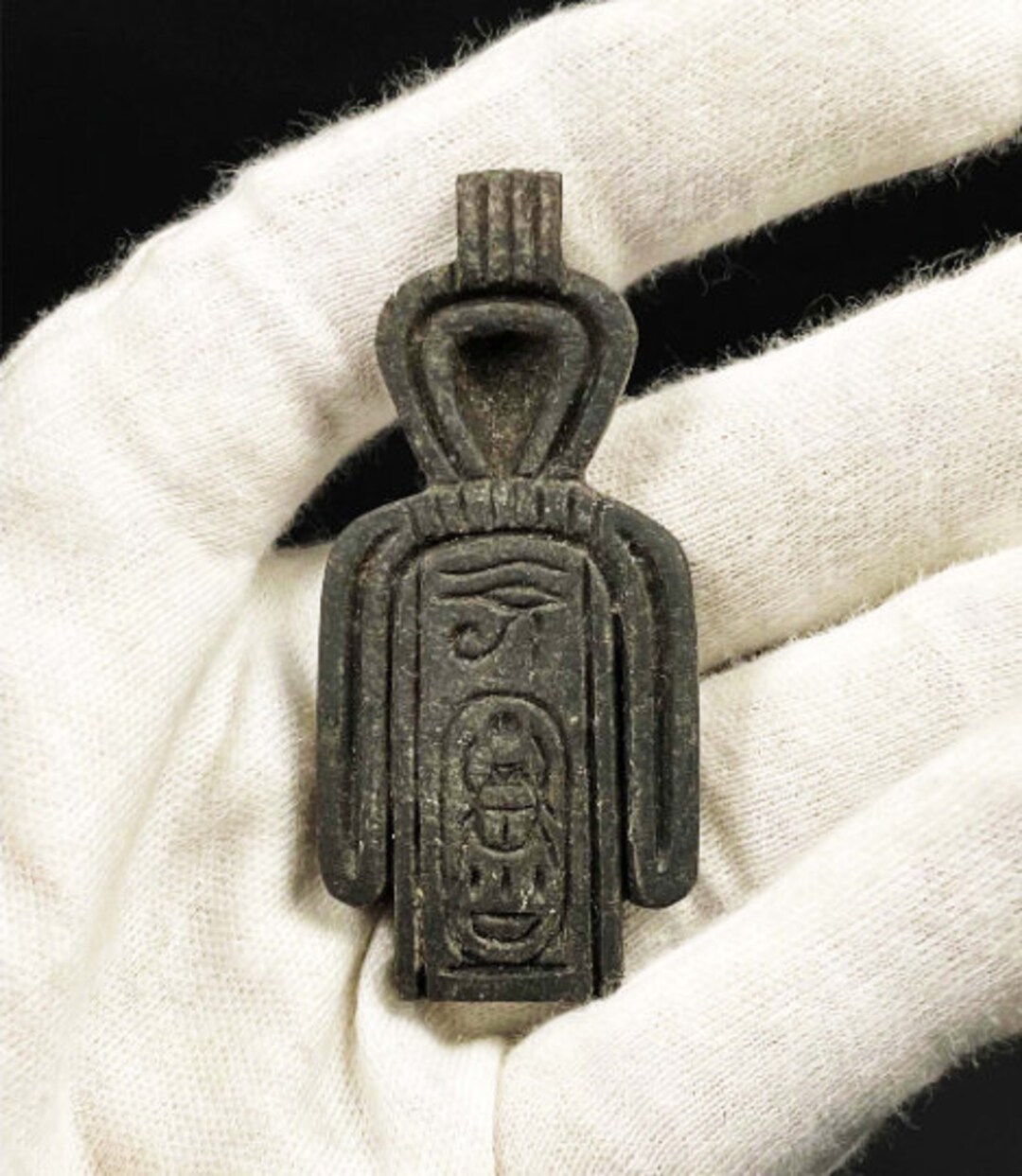 Marvelous Tyet Amulet knot of ISIS or girdle of ISIS as a Pendant Made ...
