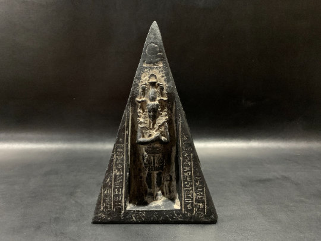 Ancient Egyptian Pyramid of Giza With Four Side Egyptian Gods and ...