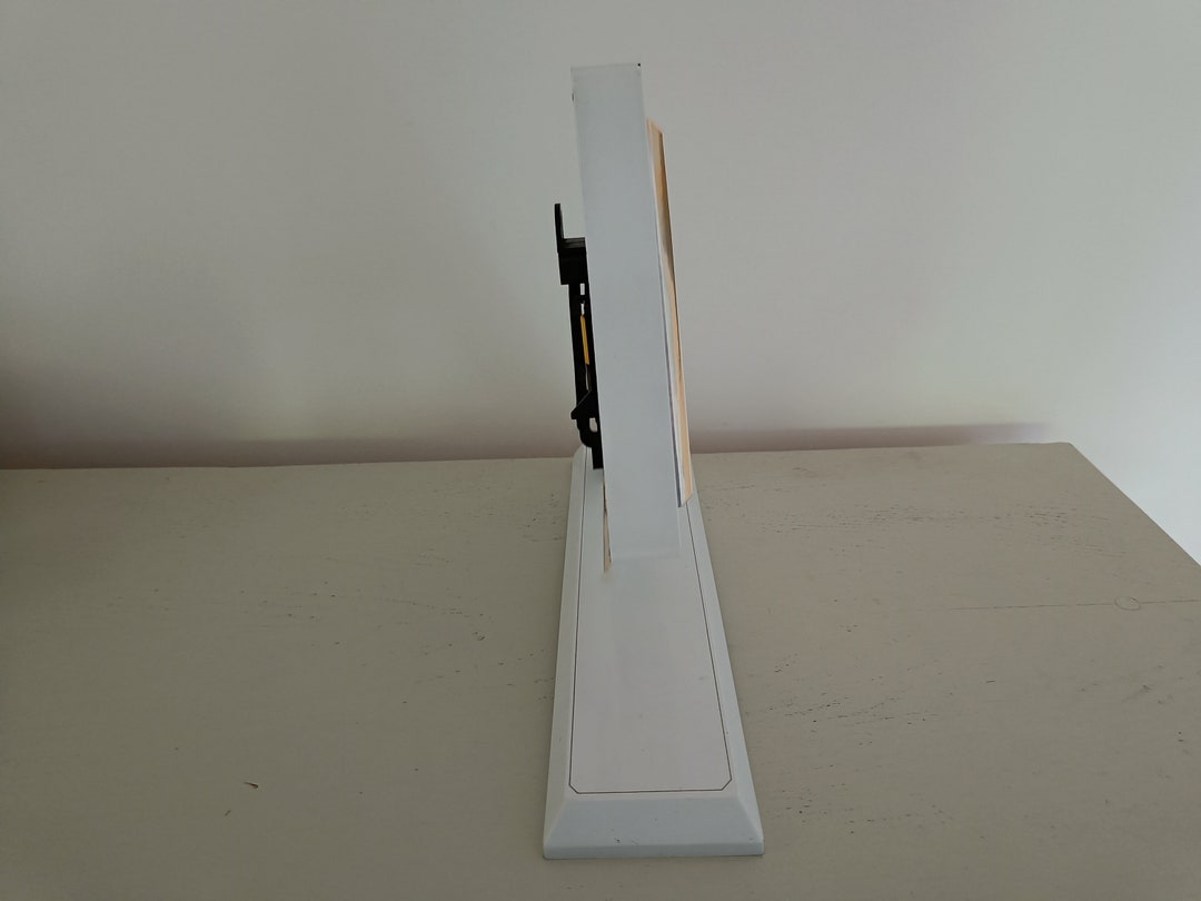 Vintage Floating Geometric Triangle Clock With Pendulum toya - Etsy