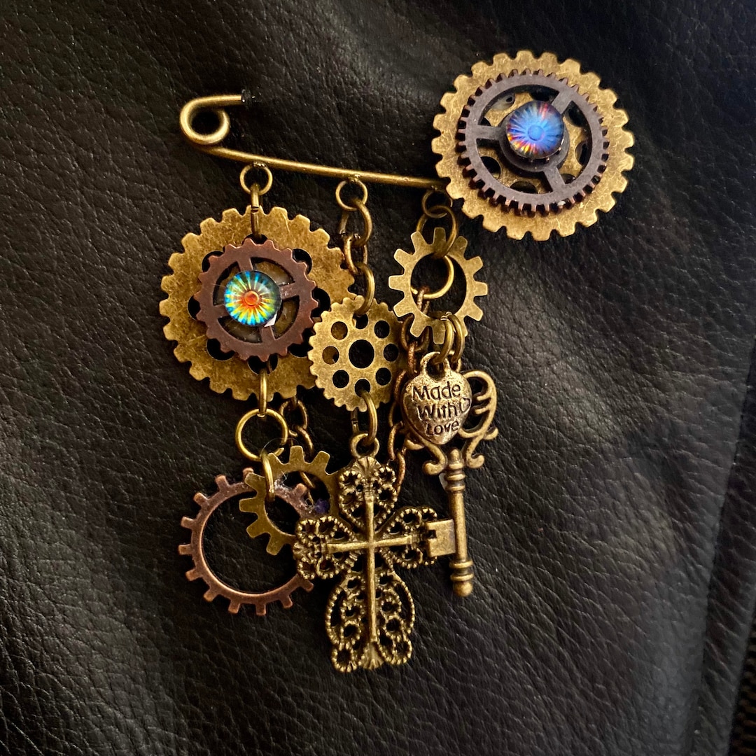 Steampunk Kilt Safety-pin Charm Brooch, Steam Punk Jewelry - Etsy
