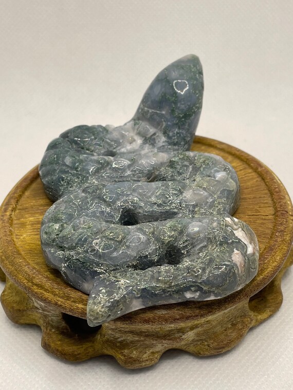 Moss agate snake carving - munimoro.gob.pe
