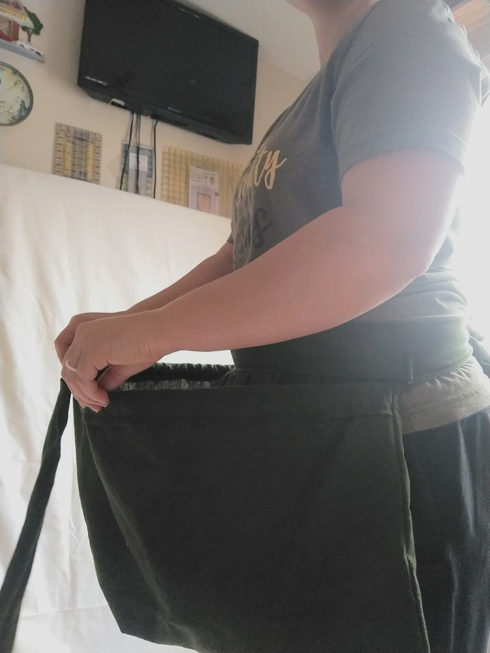 Gathering Apron Sewing Pattern: Harvest Apron DIY (PDF Download) - Etsy