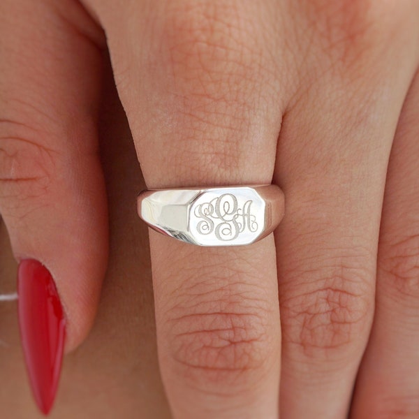 Monogram Signet Ring - Etsy