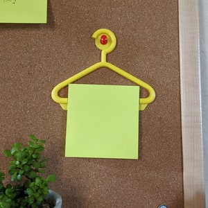 Cute Sticky Note Hanger, Minature Clothes-hanger-shaped Note Holder for ...