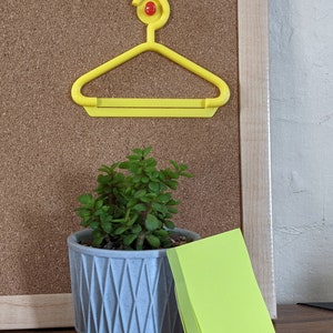 Cute Sticky Note Hanger, Minature Clothes-hanger-shaped Note Holder for ...