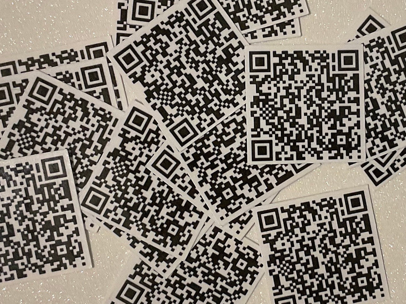 Custom Qr Code Stickers, Scannable Stickers, Promotion Personal ...
