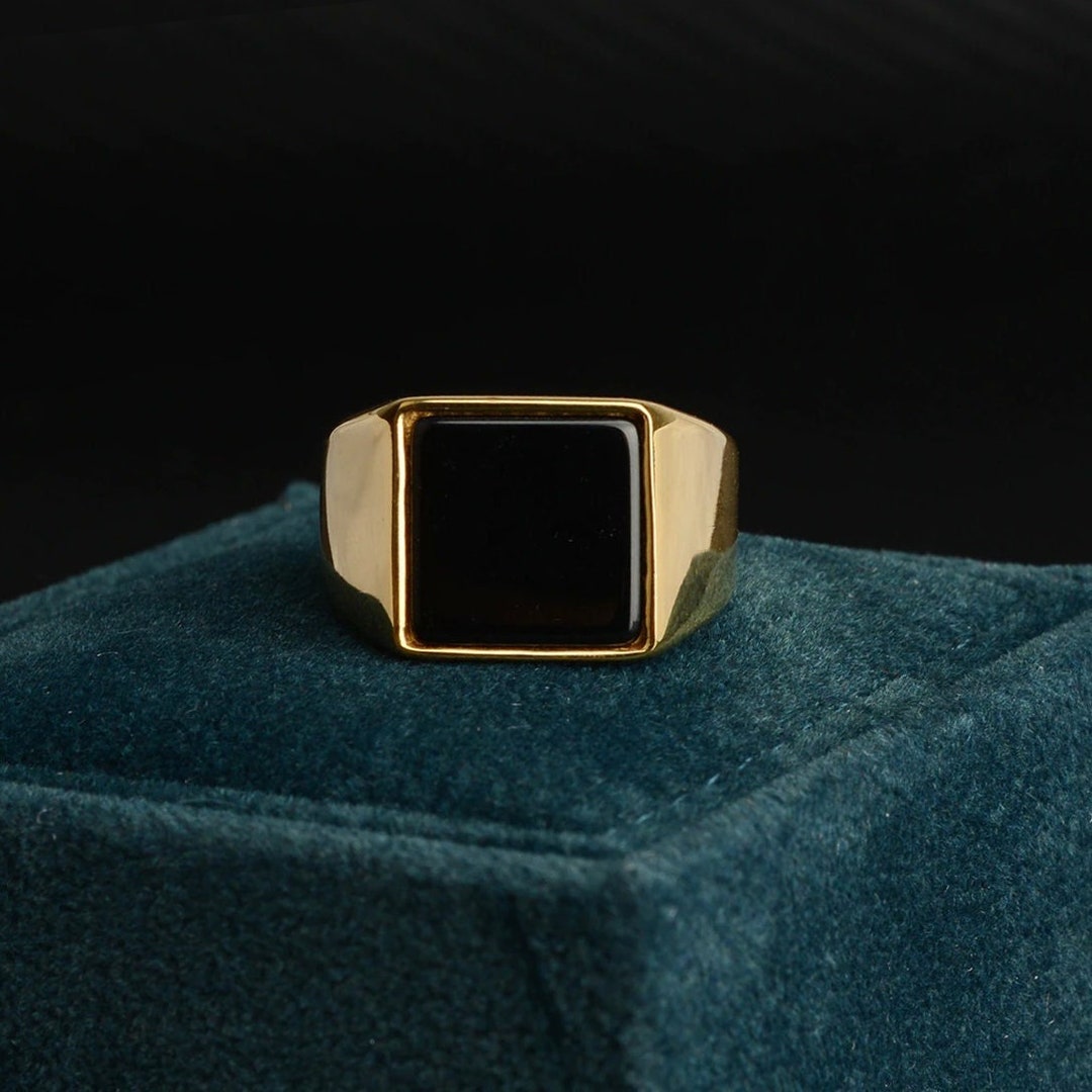 Black Square Stone Set Signet Ring - Etsy
