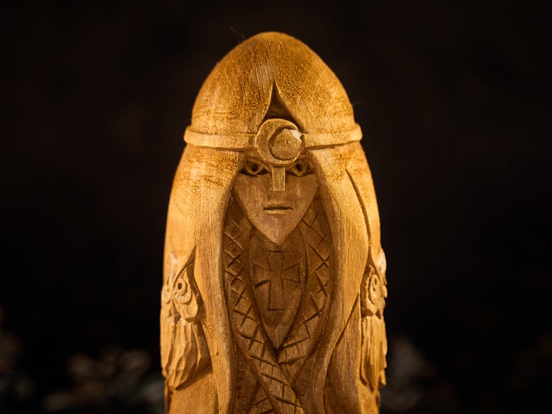 Lilith Goddess Statue, Lilith Statue, Inanna Wooden Figure, Wicca Altar ...