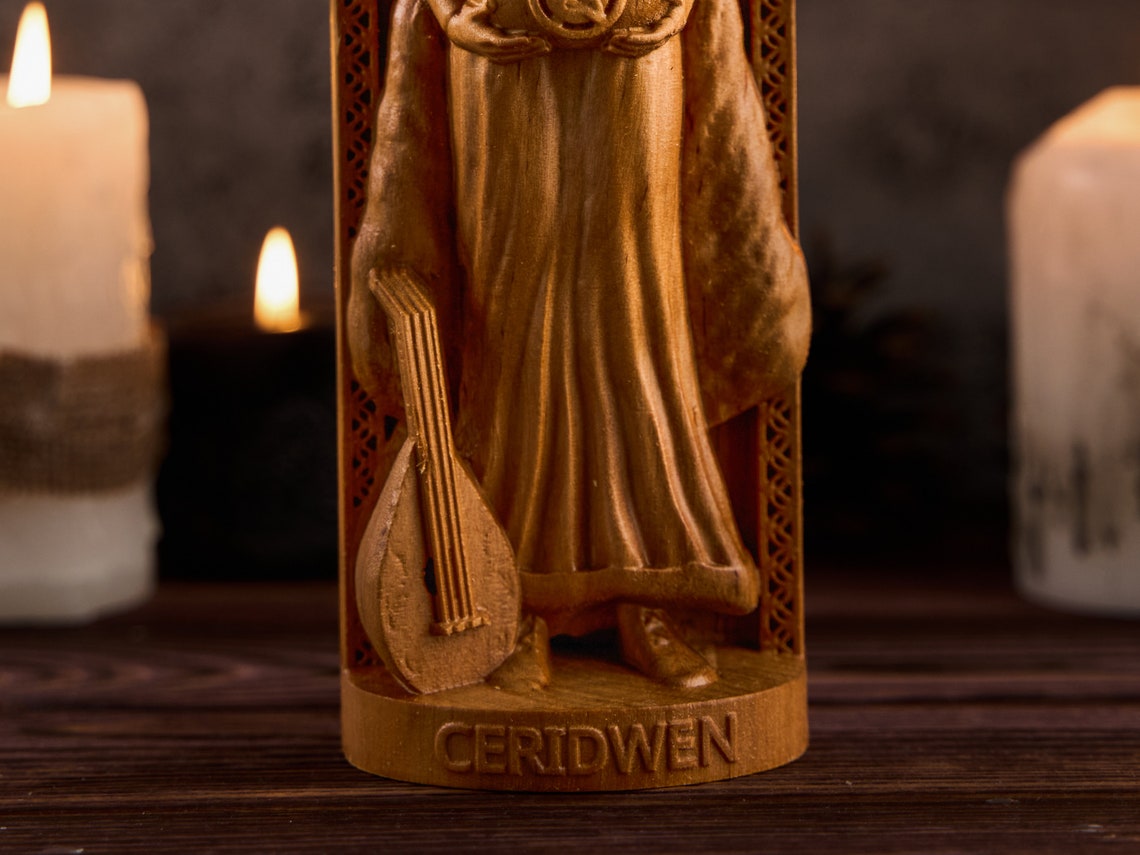 Cerridwen Celtic Goddess, Ceridwen Statue, Ceridwen Statue, Celtic Gods ...