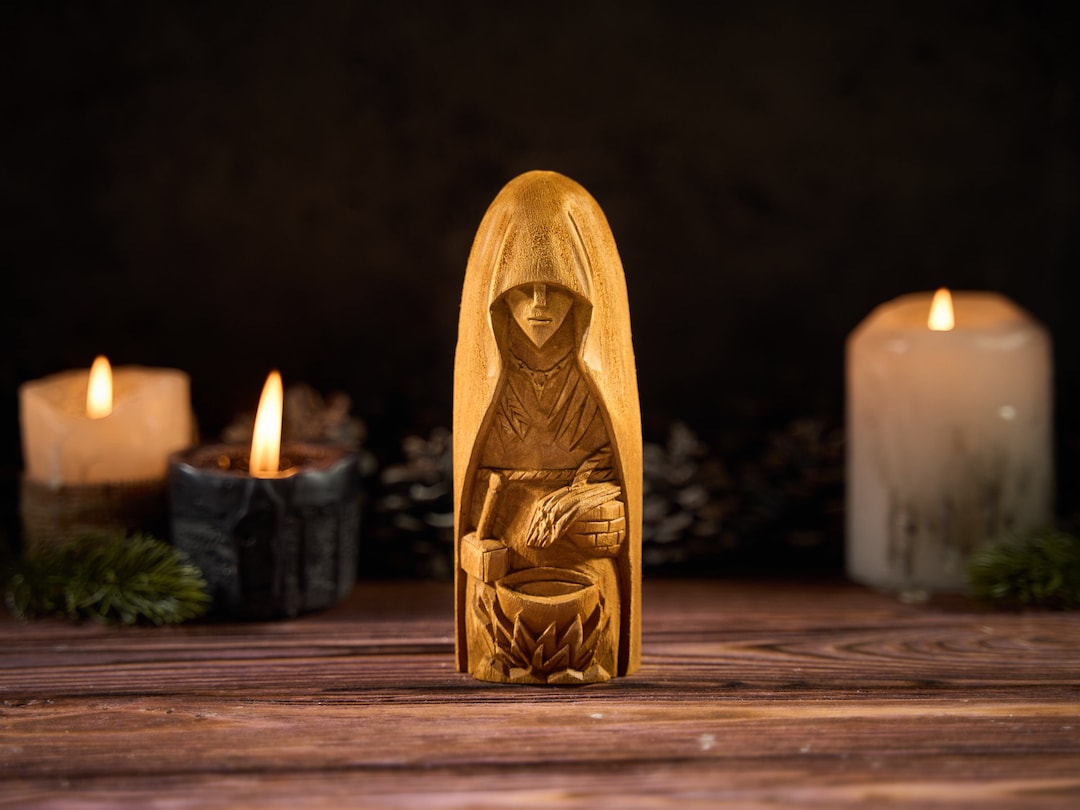 Cailleach Irish Statue, Cailleach Celtic Goddess, Scotish Goddess ...