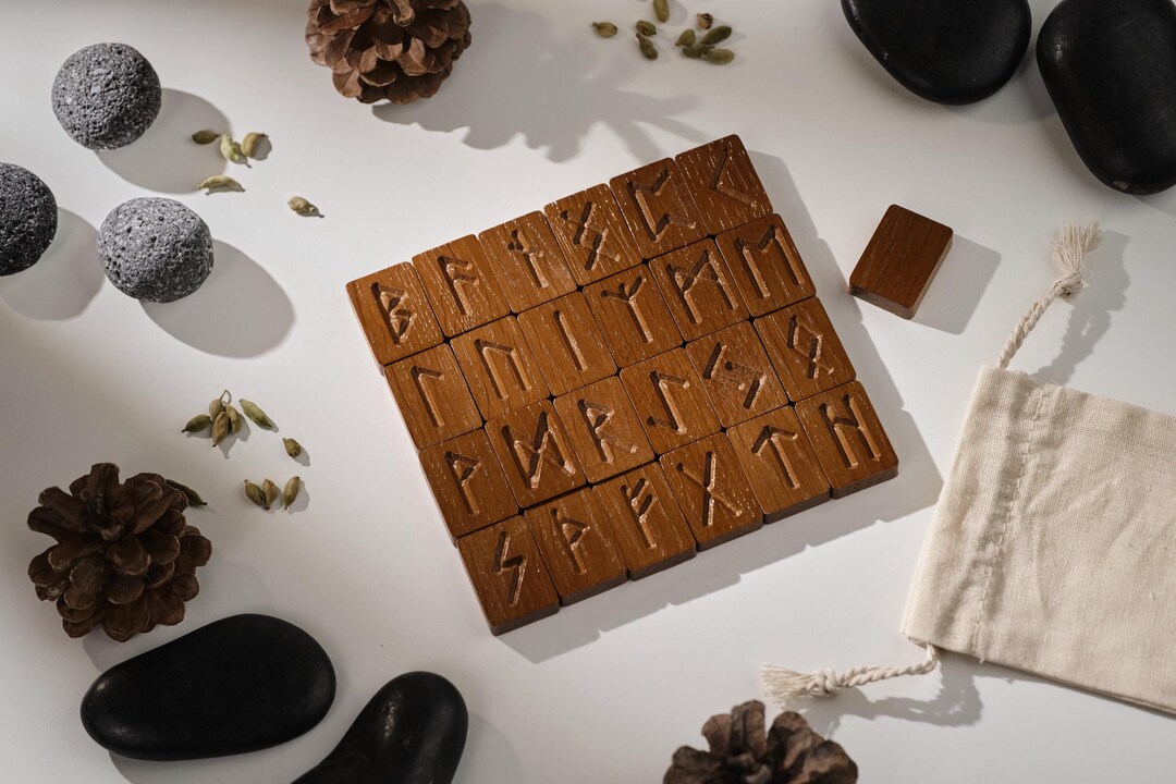 Handcarved Oak Rune Set, Runes Set, Wood Runes Elder Futhark, Viking ...