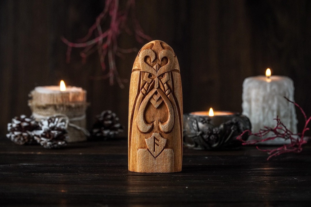Loki Norse God Statue, Loki Wooden Statue, Paganism Carvings, Asatru ...