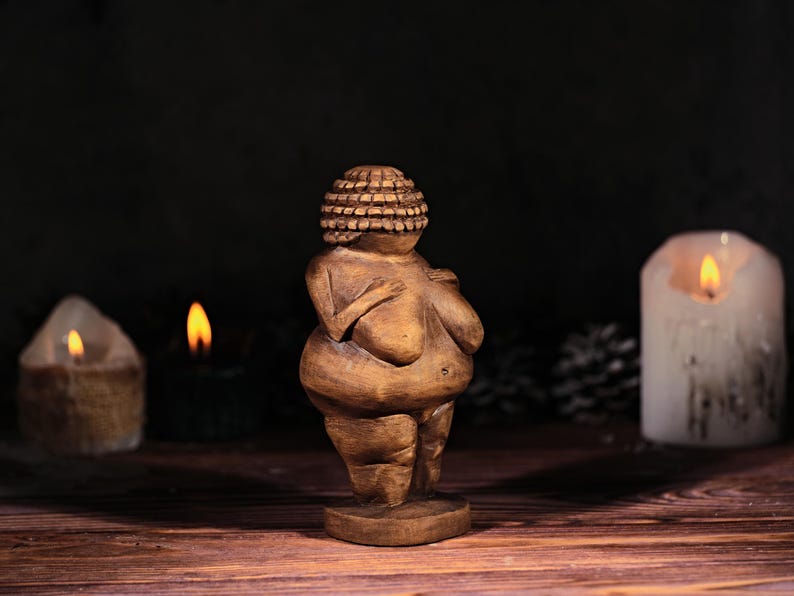 Venus of Willendorf Statue, Goddess of Fertility, Prehistoric Statue ...